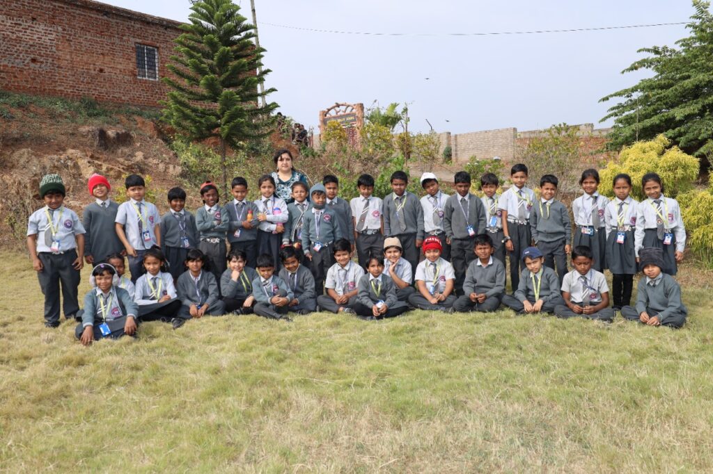 dmountvalleyschool.com